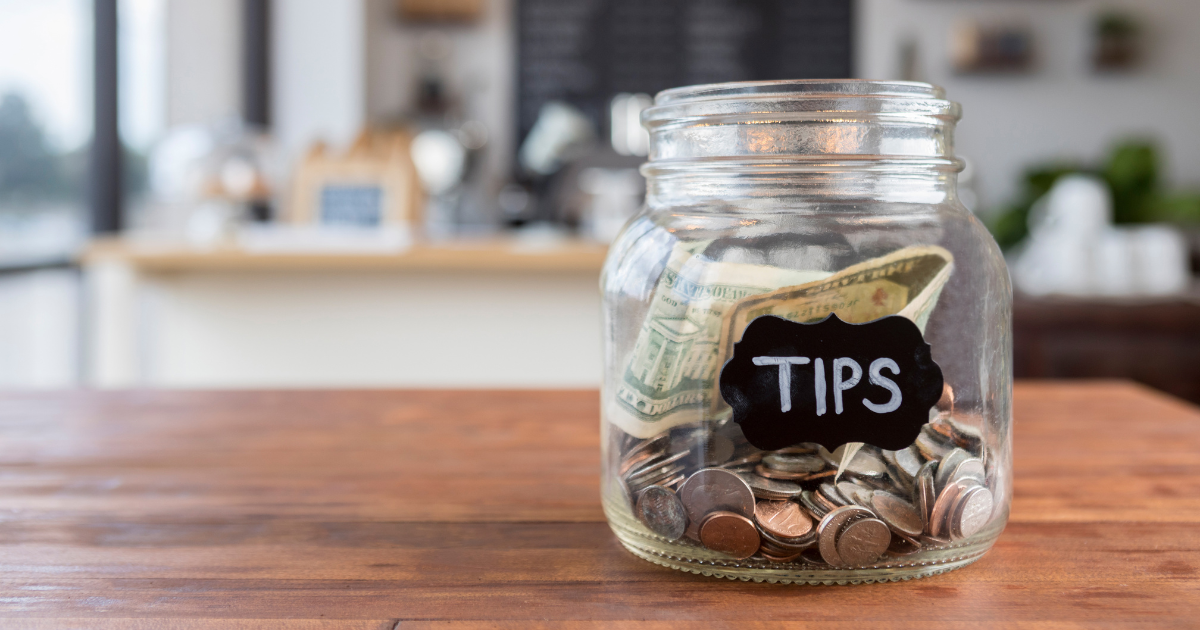 Bill 72: New rules on tips in Quebec